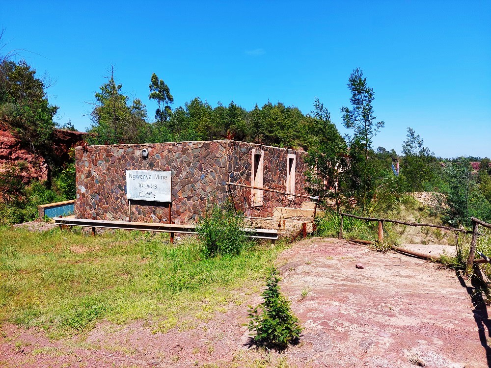 Discovering the Ngwenya Mine: Africa’s Ancient Mining Site – Frog on ...