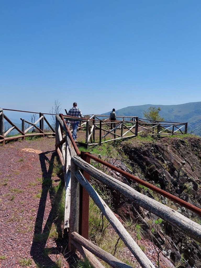 Discovering the Ngwenya Mine: Africa’s Ancient Mining Site – Frog on ...