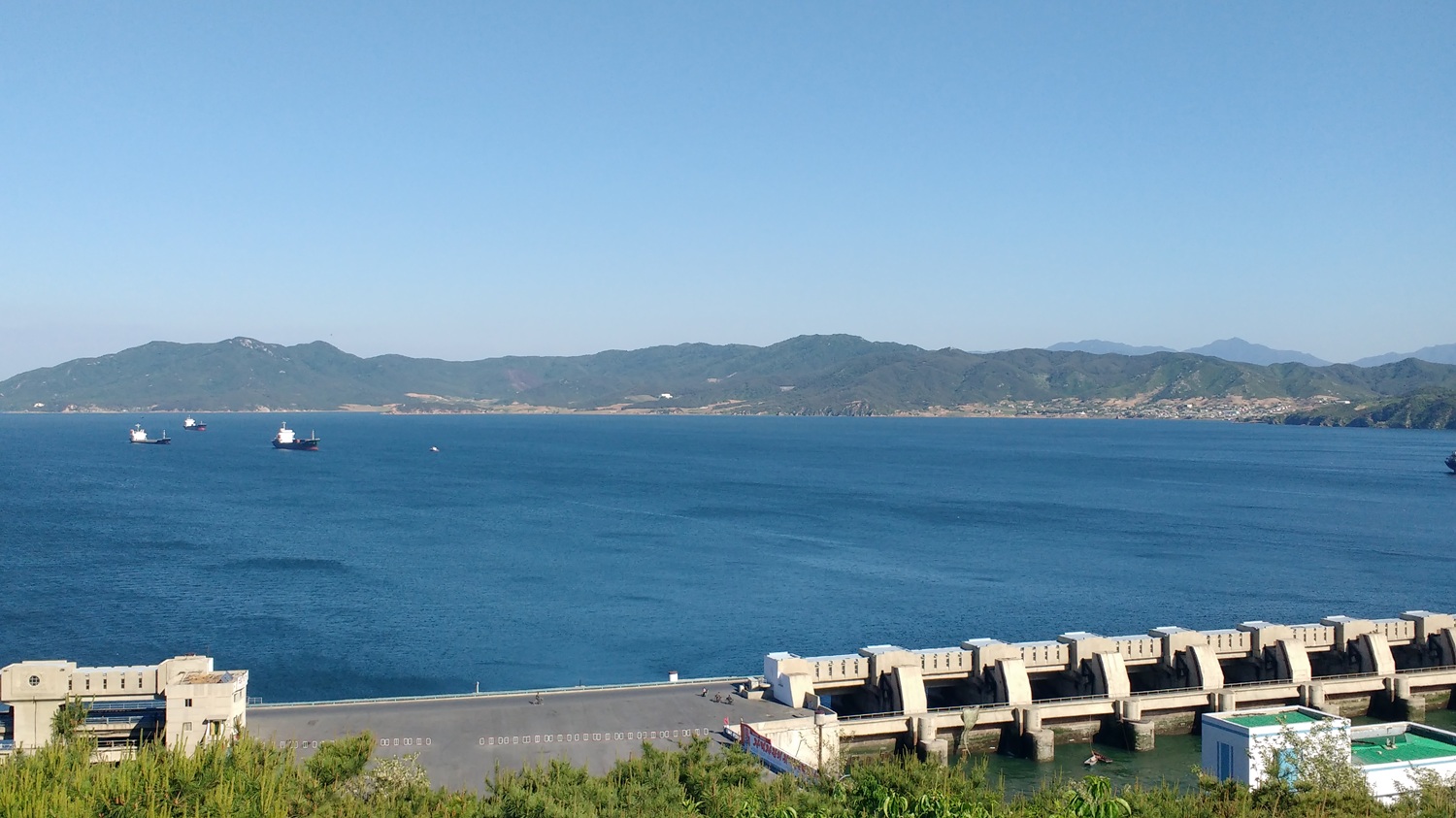 North Korea’s Nampo Dam: Engineering Meets Reality – Frog on the border